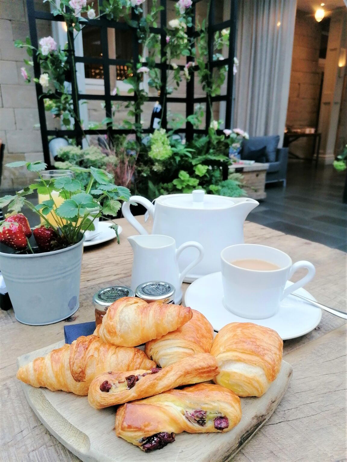 The Ultimate Foodie Staycation at Hampton Manor - The Travels of Mrs B
